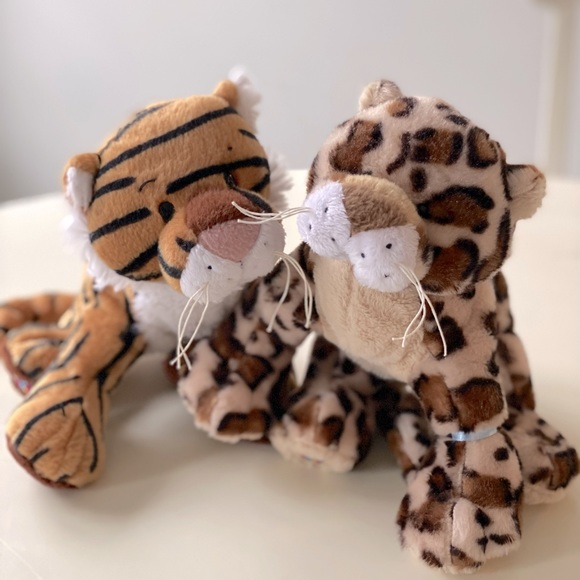 GANZ | Toys | Ganz Webkinz Spotted Leopard Plush Stuffed Animal Hm82 ...